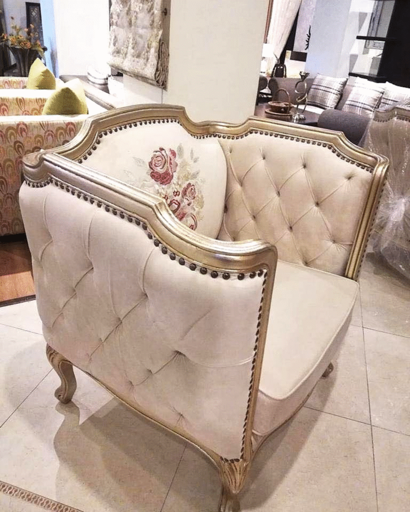 Elegant Curved Sofa – Modern Style & Comfort for Chic Living